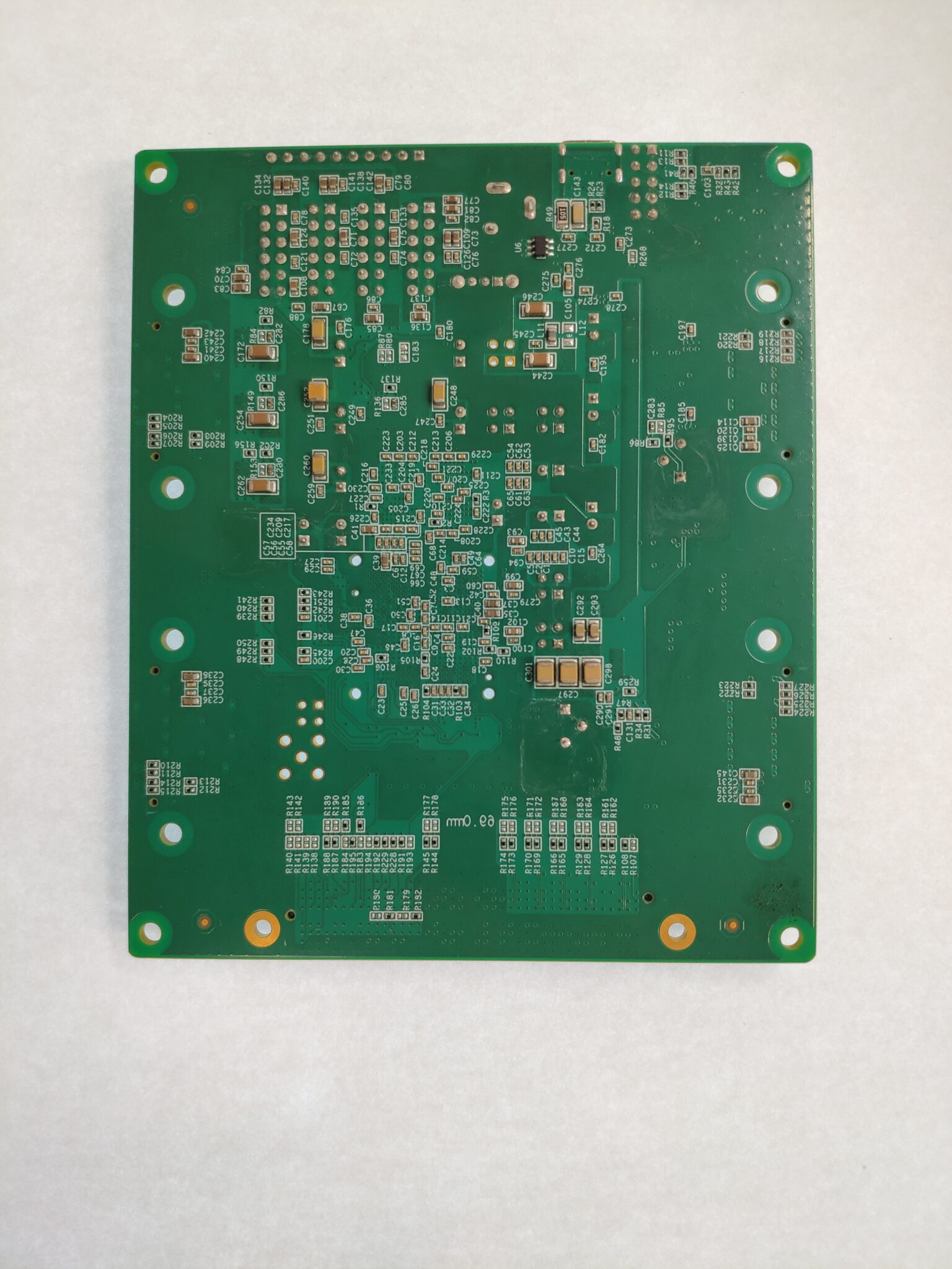 Efinix Titanium 180 M484 Development Kit | FPGAマガジン公式