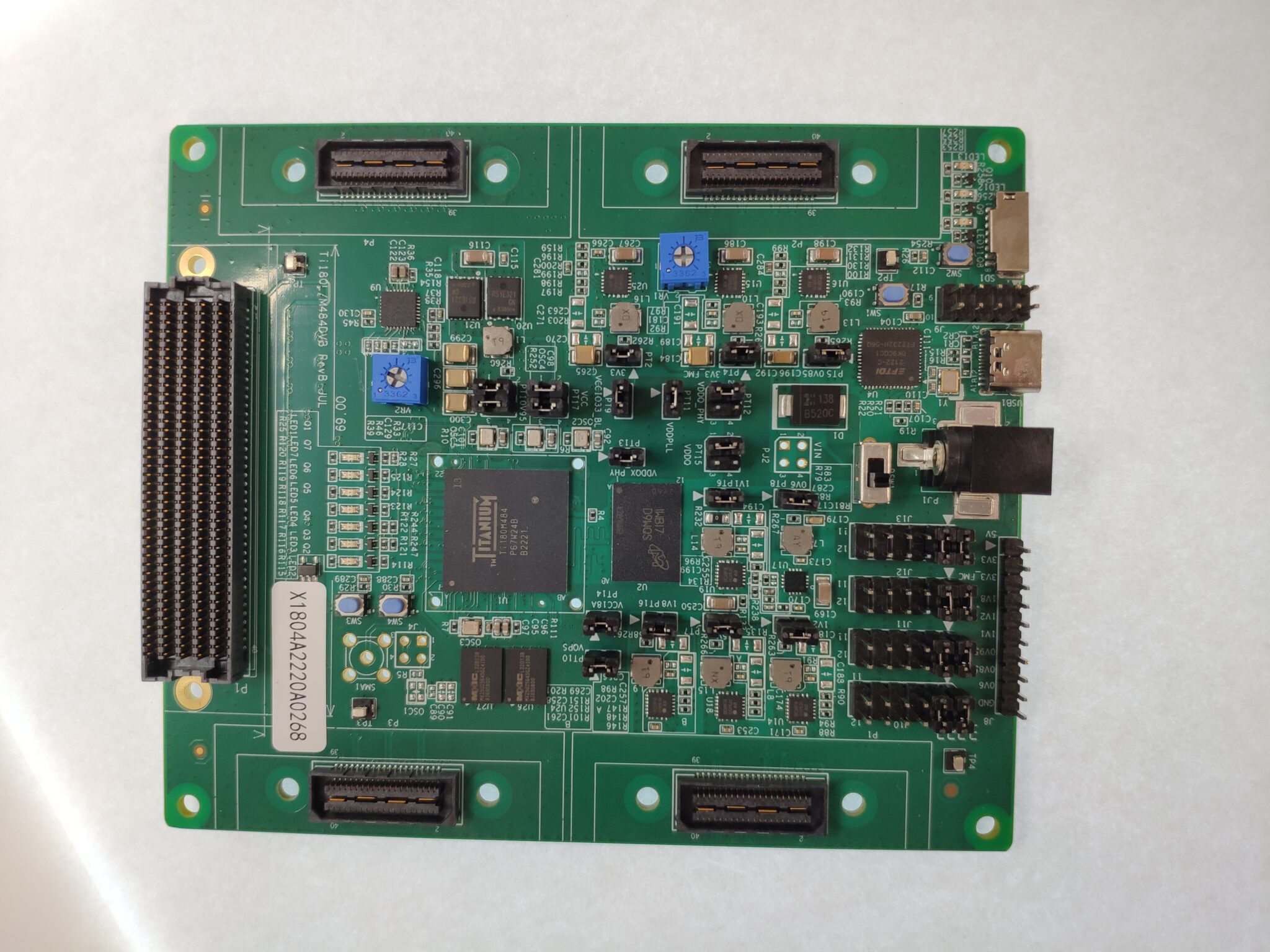 Efinix Titanium 180 M484 Development Kit | FPGAマガジン公式