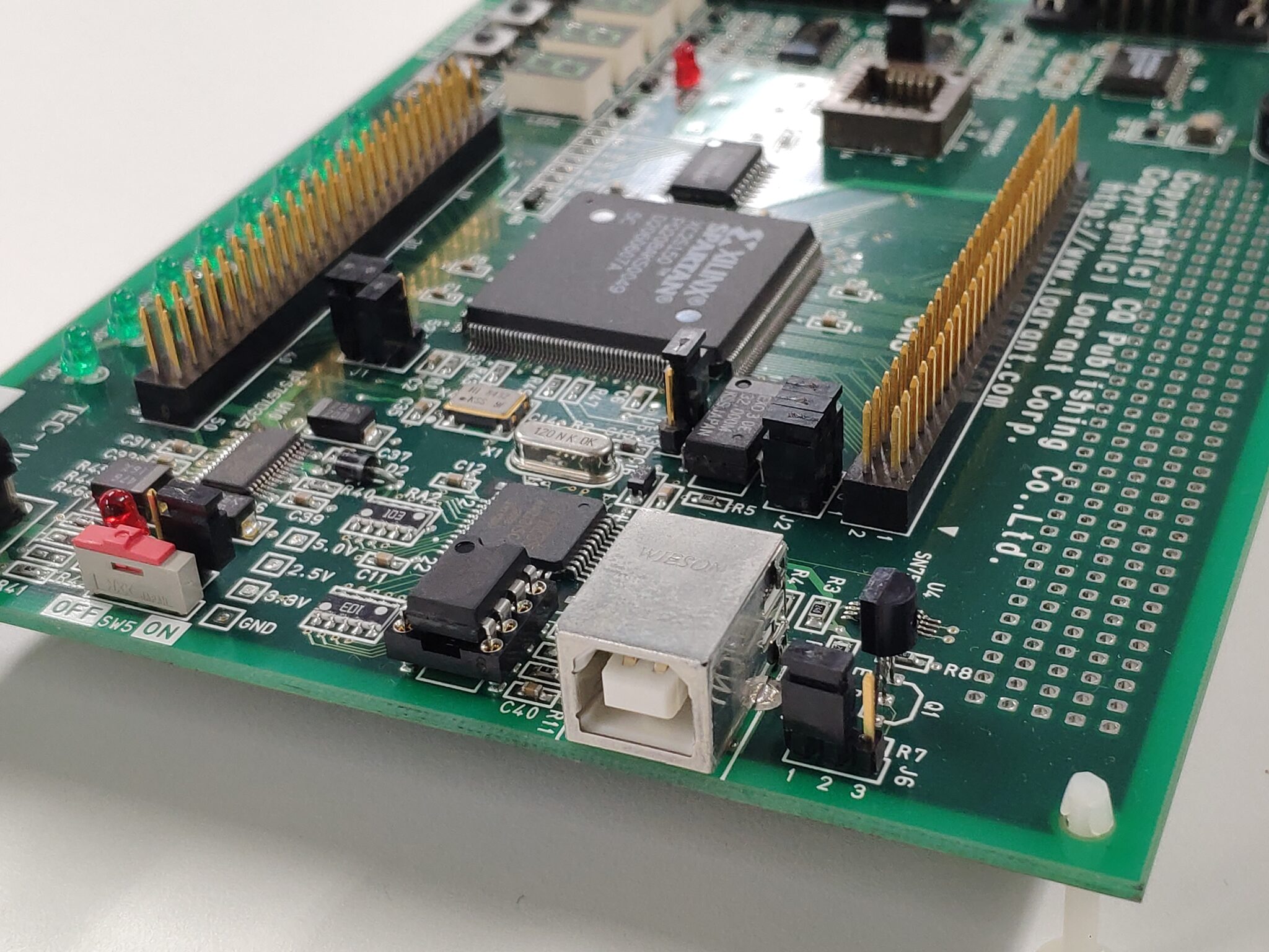 SpartanⅡ評価キット | FPGAマガジン公式