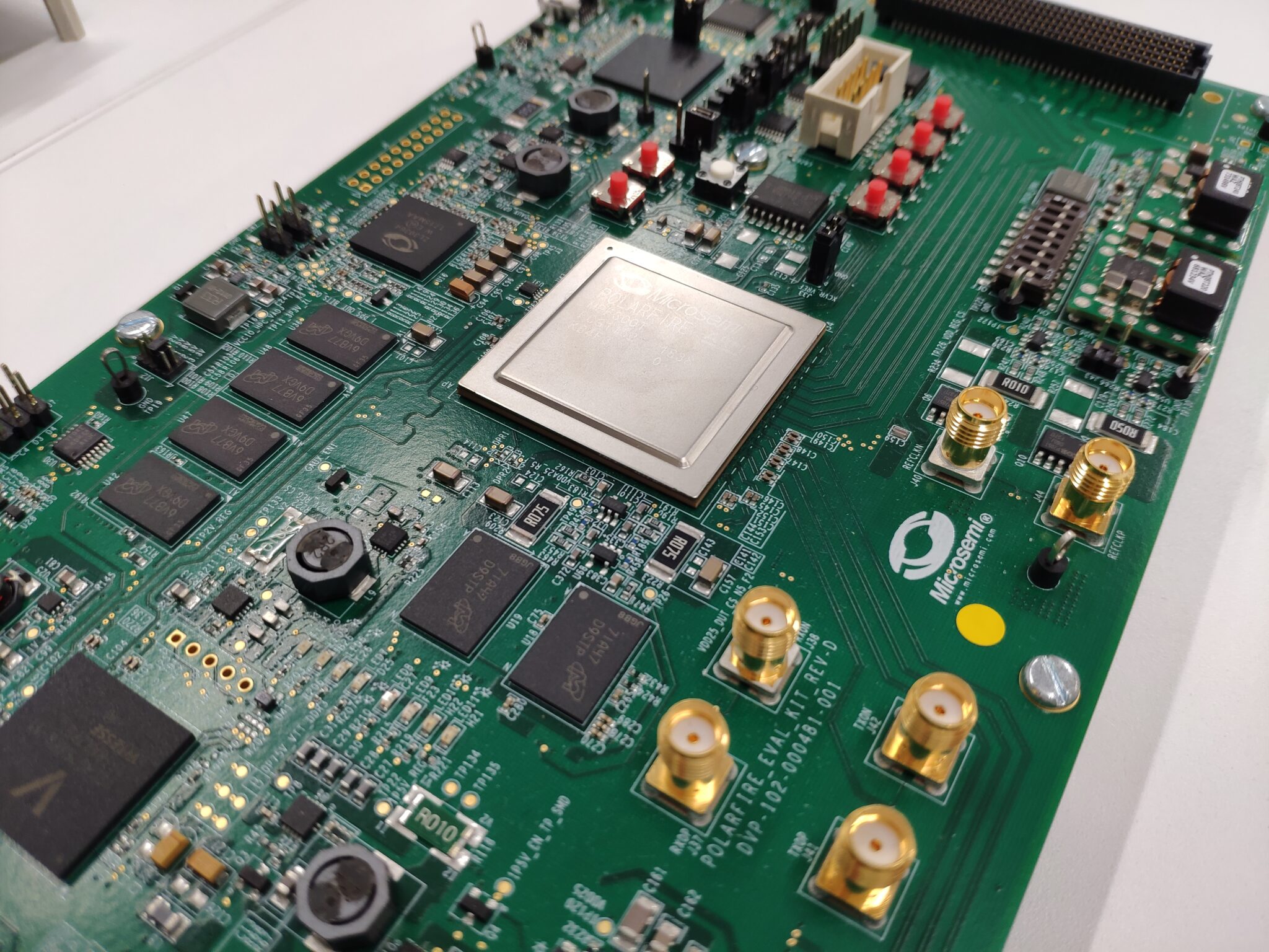 POLARFIRE_EVAL_KIT_REV-D | FPGAマガジン公式