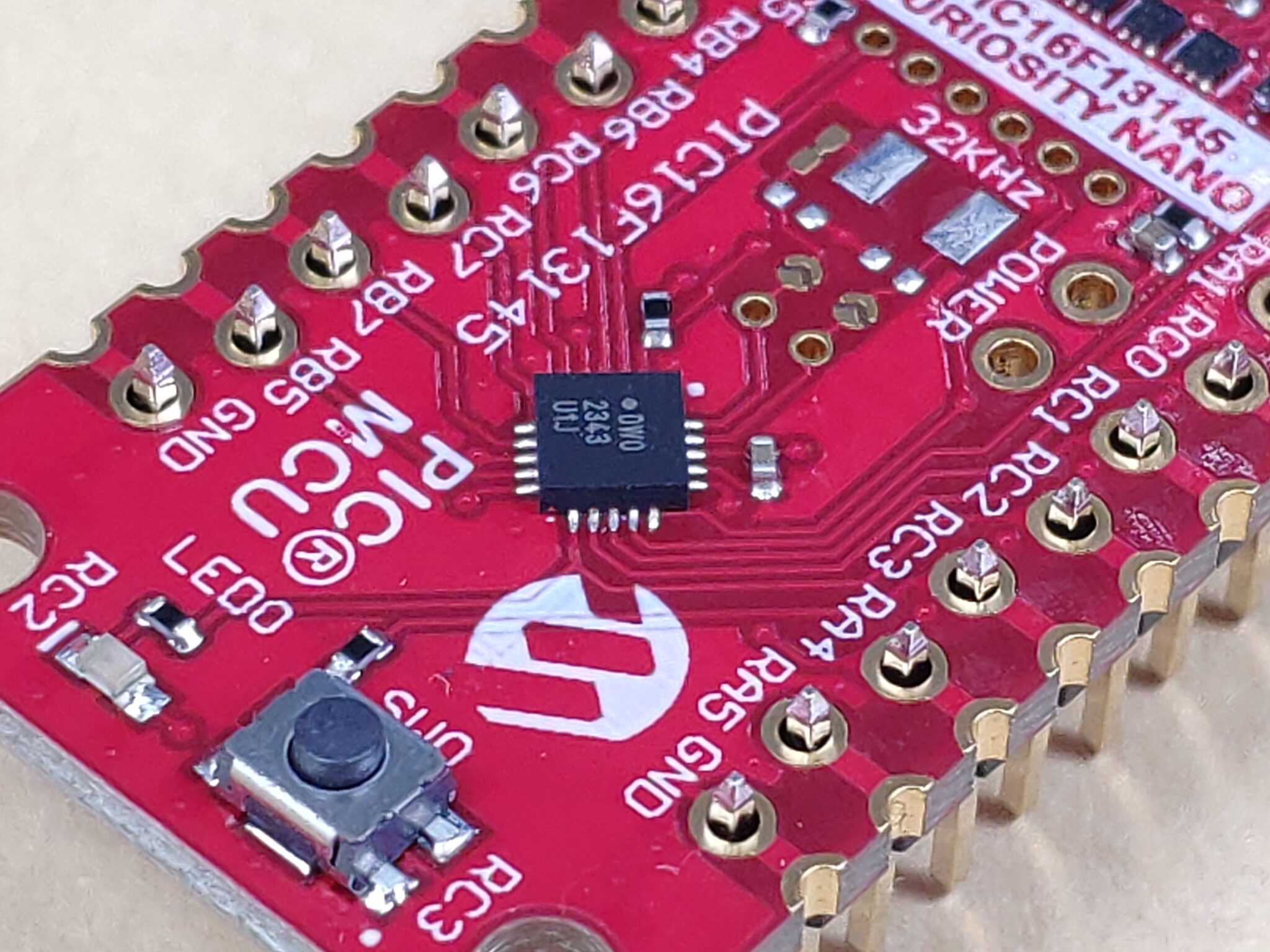 PIC16F13145 CURIOSITY NANO | FPGAマガジン公式