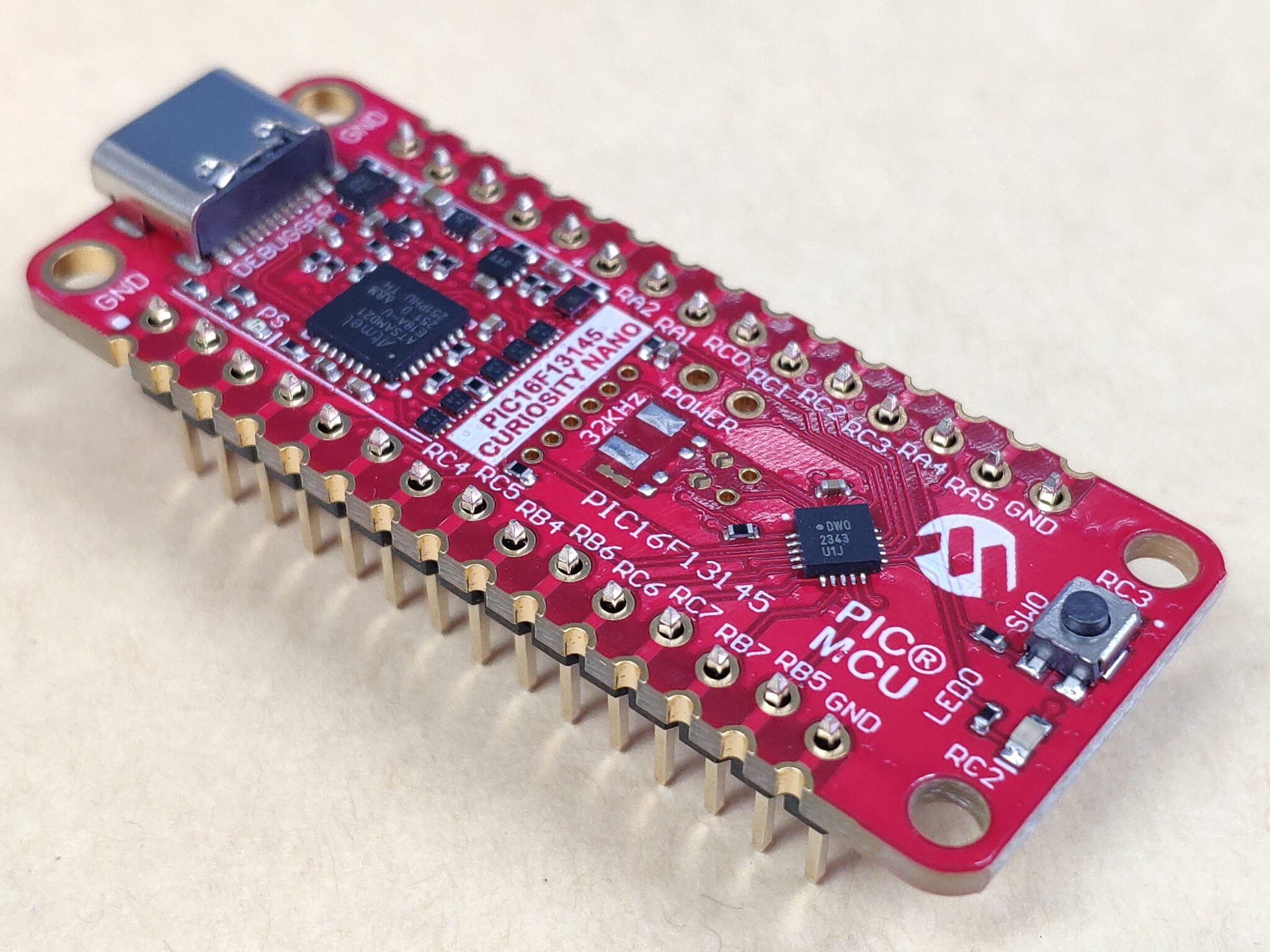 PIC16F13145 CURIOSITY NANO | FPGAマガジン公式