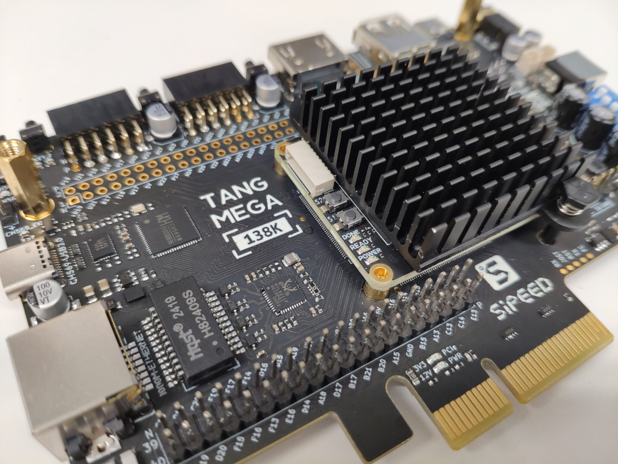Tang Mega 138K Dock | FPGAマガジン公式