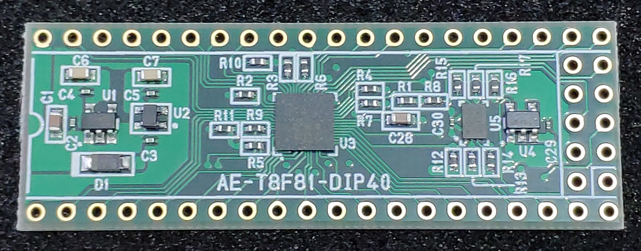 AE-T8F81-DIP40でLチカ | FPGAマガジン公式